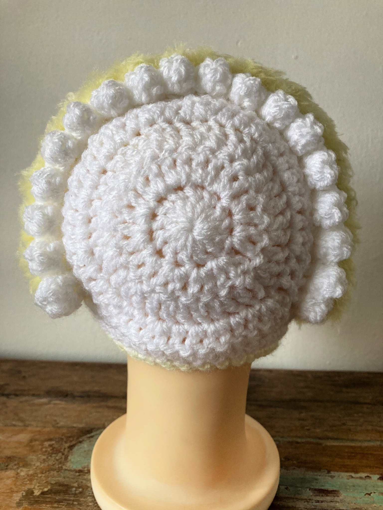 Frilly Baby Bonnet (Crochet Pattern) – Adele Uyan Crochet