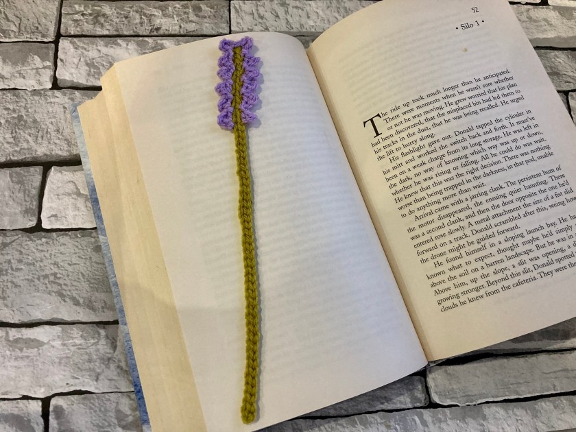 Christmas Crochet Countdown Day 6: Lavender Bookmark – Adele Uyan Crochet